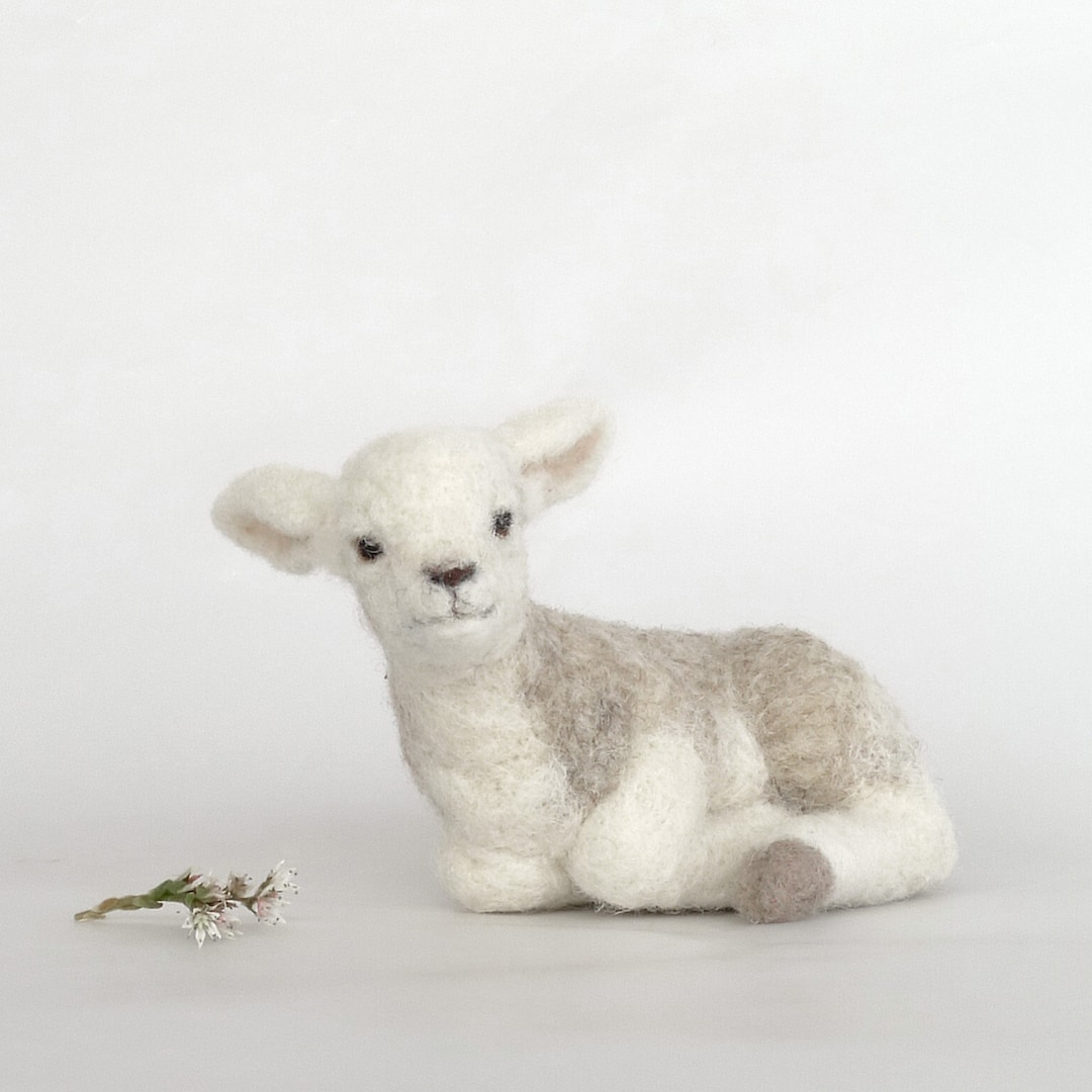 Needle Felted Lamb/felt Lamb/plush Lamb/soft Sculpture/plush Animals/natual Fiber/realistic ...