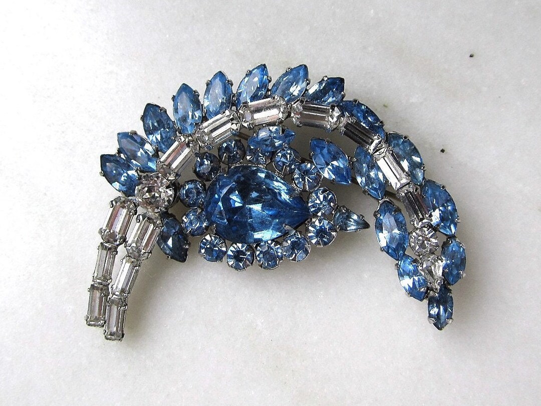 Vintage Light Blue Rhinestone Brooch Pin ETC6950 - Etsy