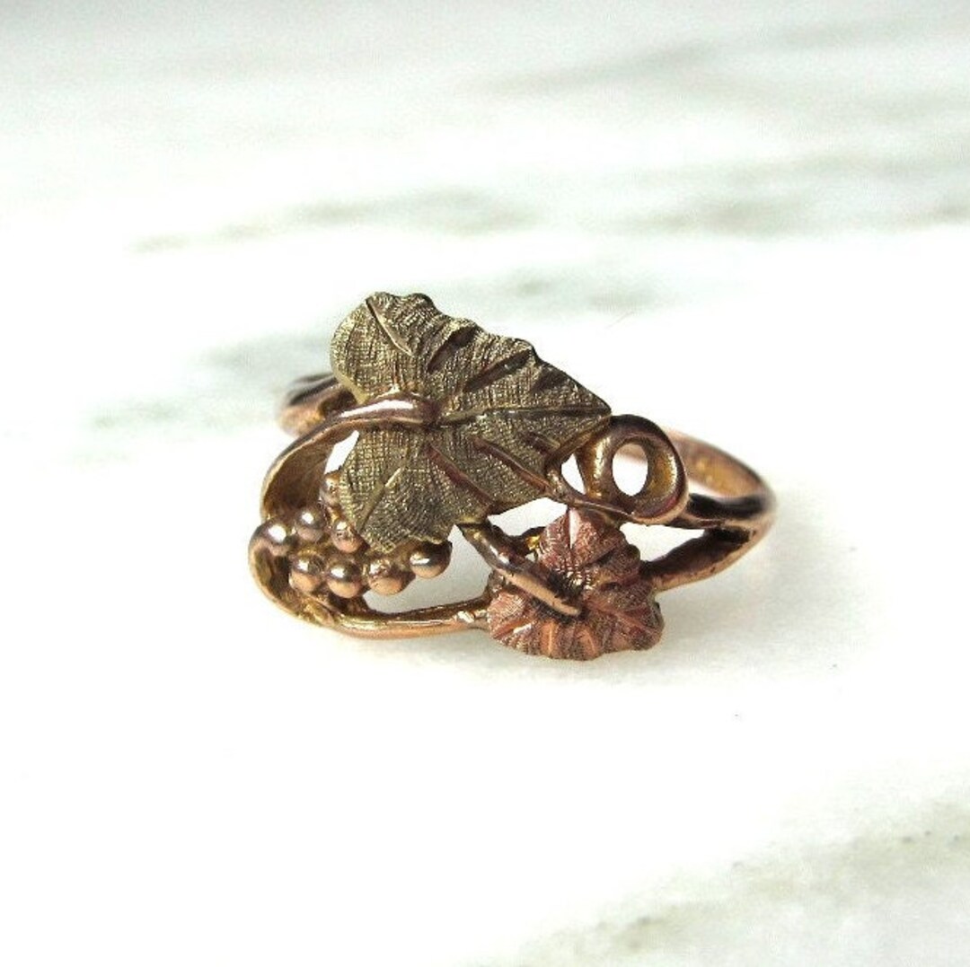 Vintage 10K Black Hills Gold Tri Color Grape Leaves & Cluster Ring ...