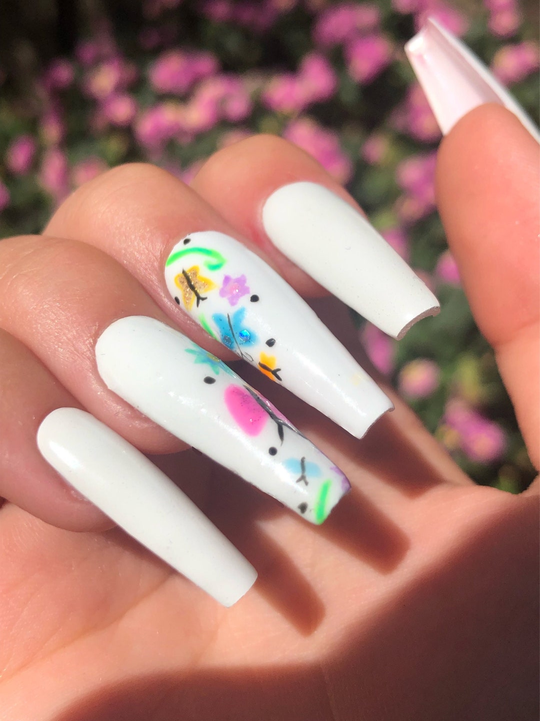 Encanto Press on Nails | Flower/butterfly Design | Disney | - Etsy