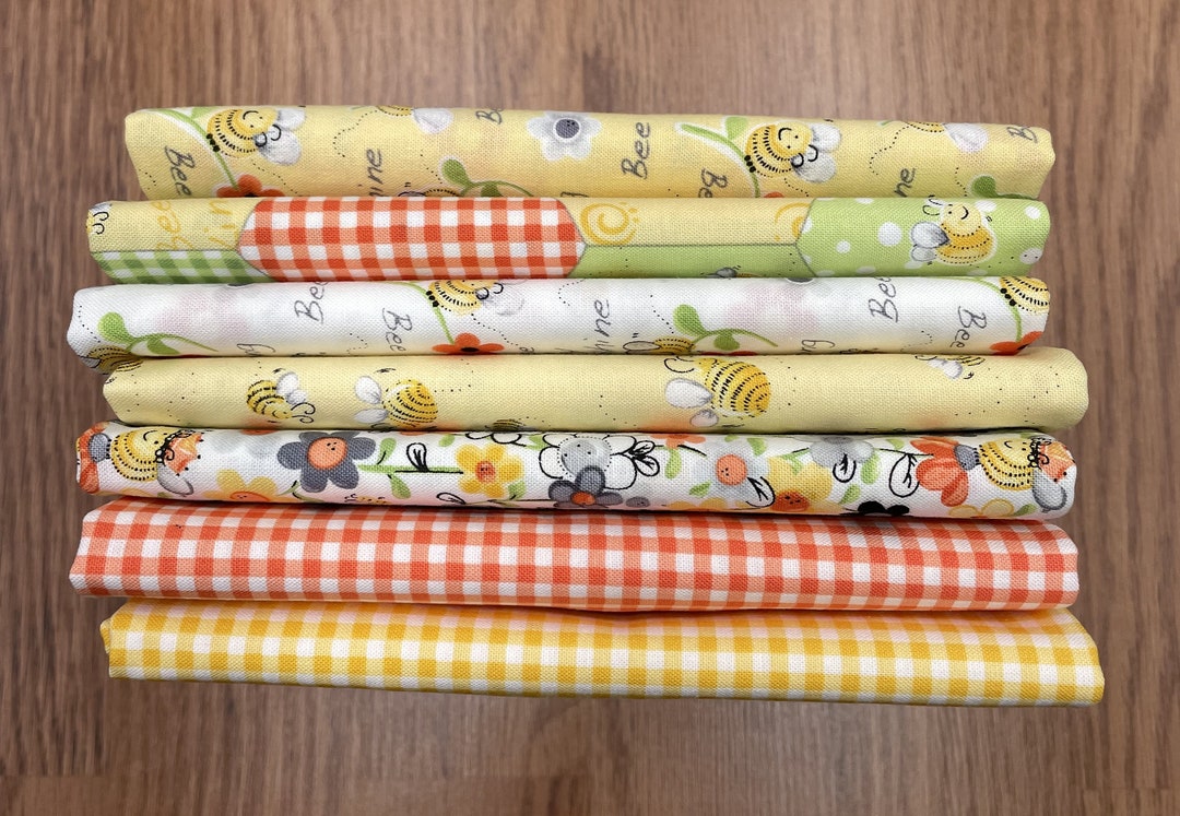 COTTON Bundles - 7 Fabric 1/2 Yard Pieces - Suzy Bees - Etsy
