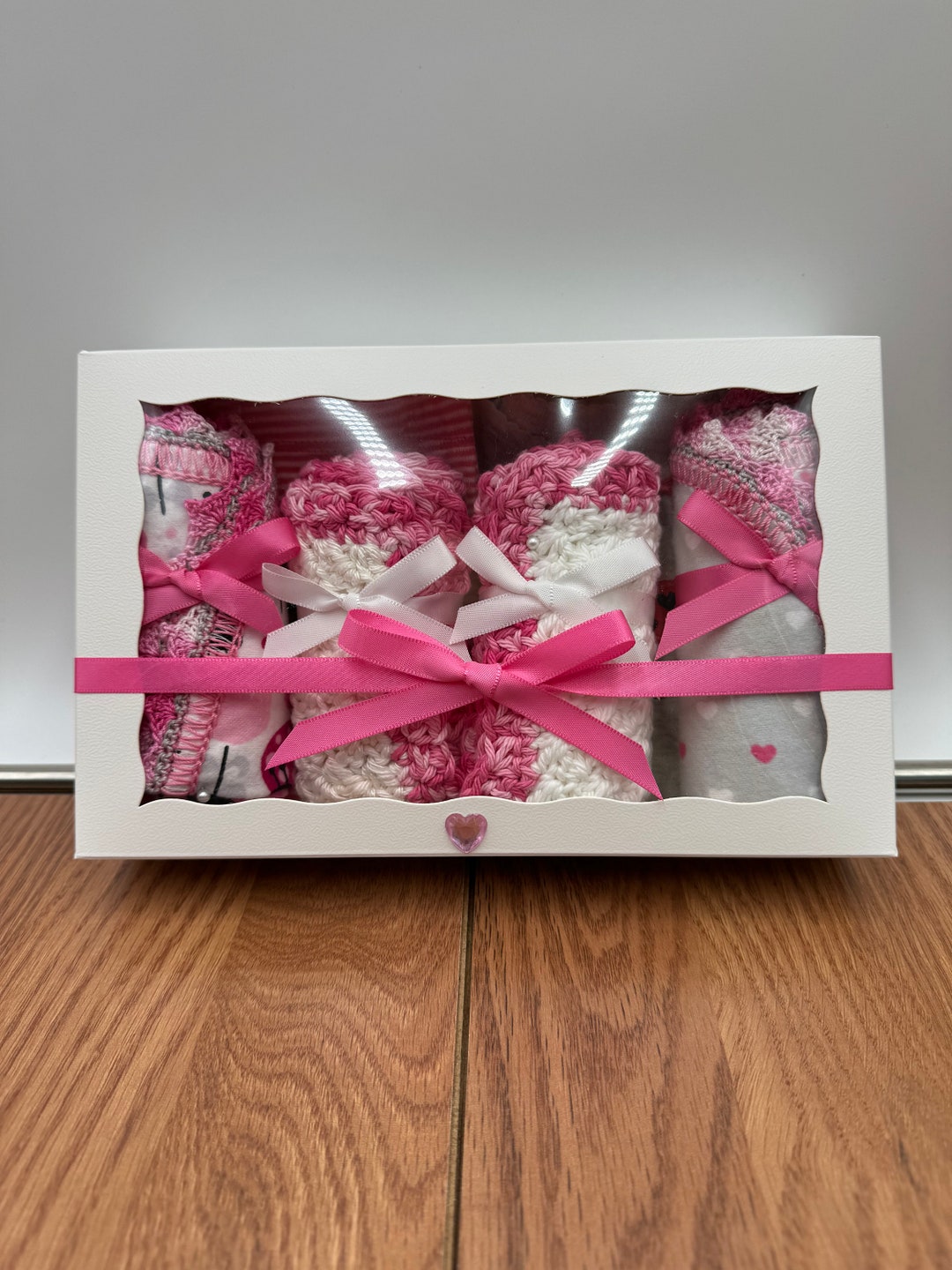 Baby Gift Box Infant Gift Set Corporate Baby Gift New Parent Baby Gift ...