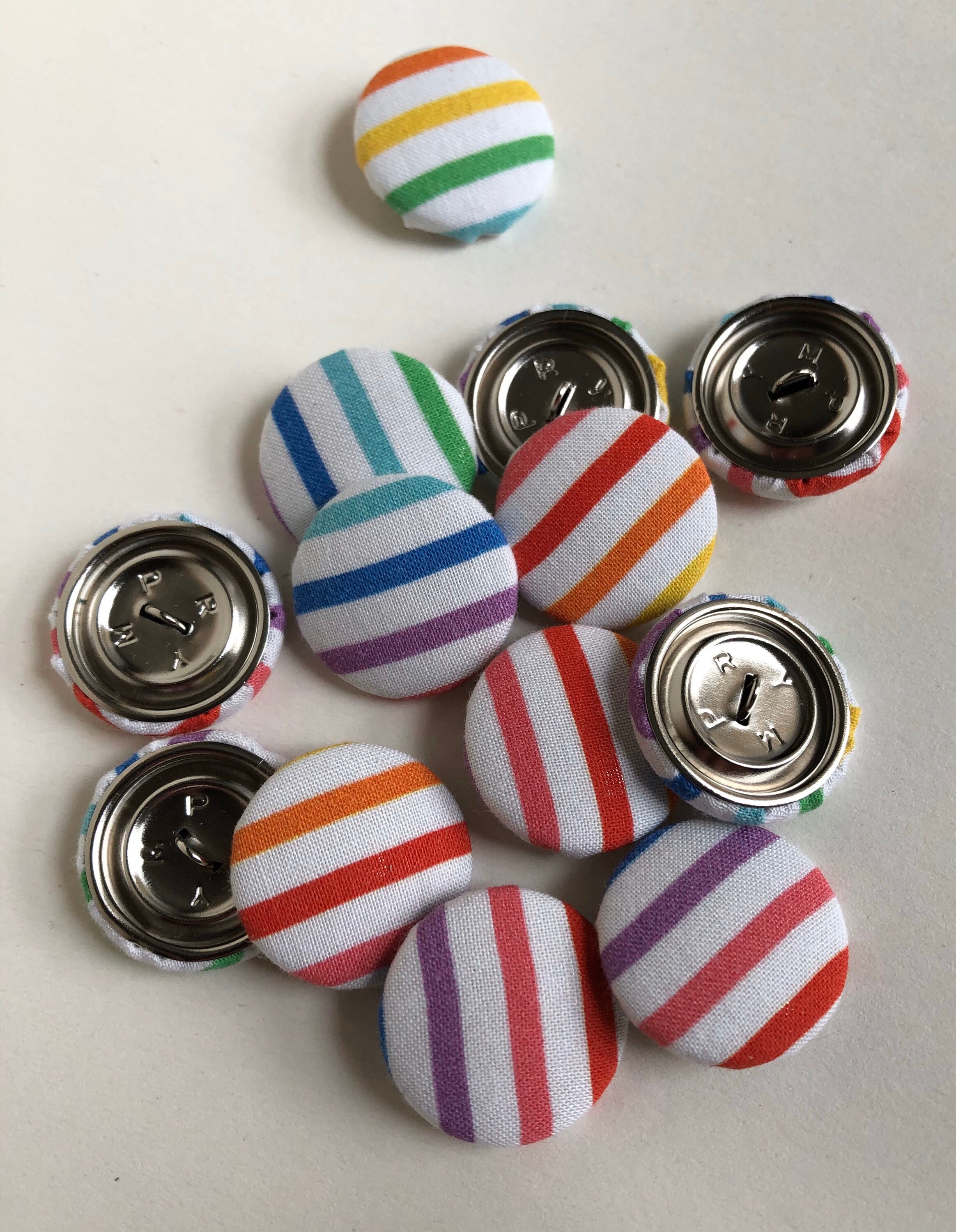 Rainbow Buttons Set 23mm Buttons Fabric Covered Buttons - Etsy UK