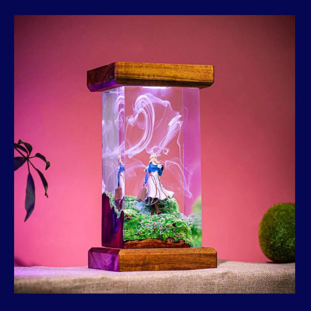 V.io.let Ever.garde.n Night Lamp Anime Epoxy Lamp Handmade From Wood ...