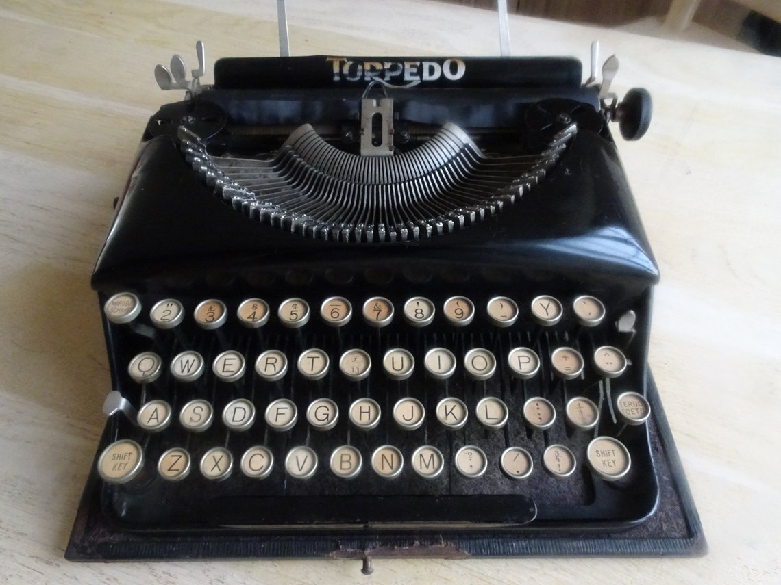 Torpedo 12 Typewriter in Suitcase From 1928 - Etsy