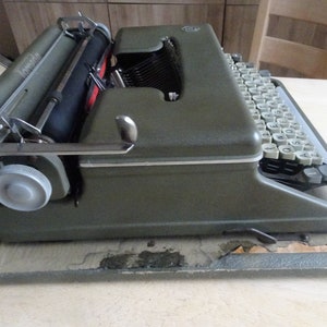 Torpedo 18 Working Typewriter From 1952 - Etsy