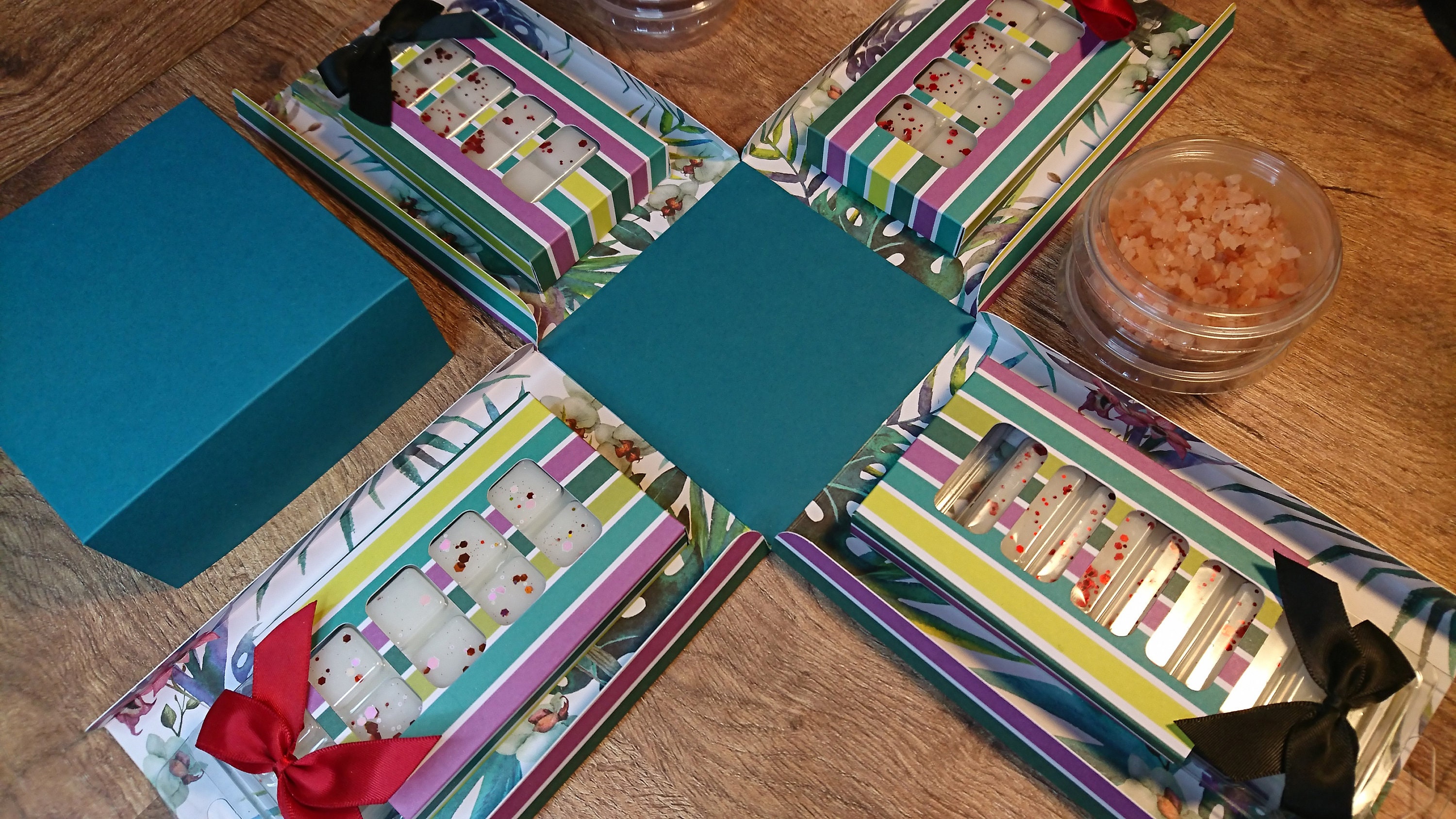 SVG File to Cut Four-sided Explosion Box to Hold Four - Etsy