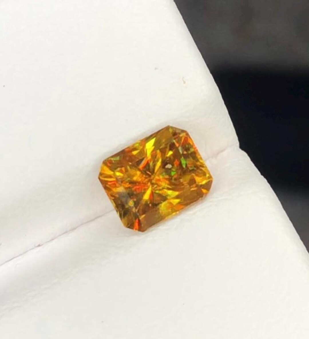1.15crts Fancy Cut Sensational Natural Rainbow Sparkling Golden Sphene ...