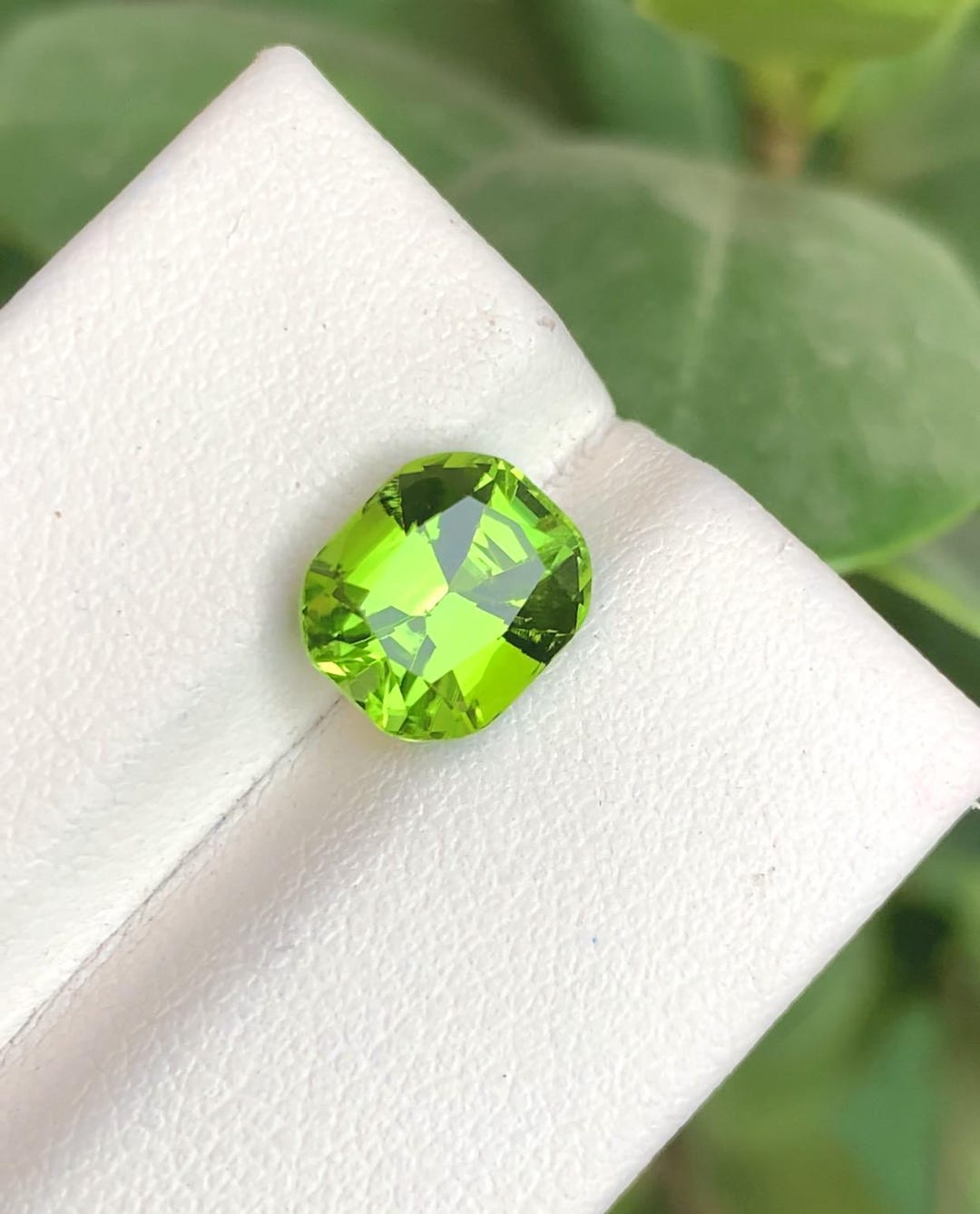3.4 Crt Peridot Cushion Cut Perfect Faceted Peridot for Jewellery ...