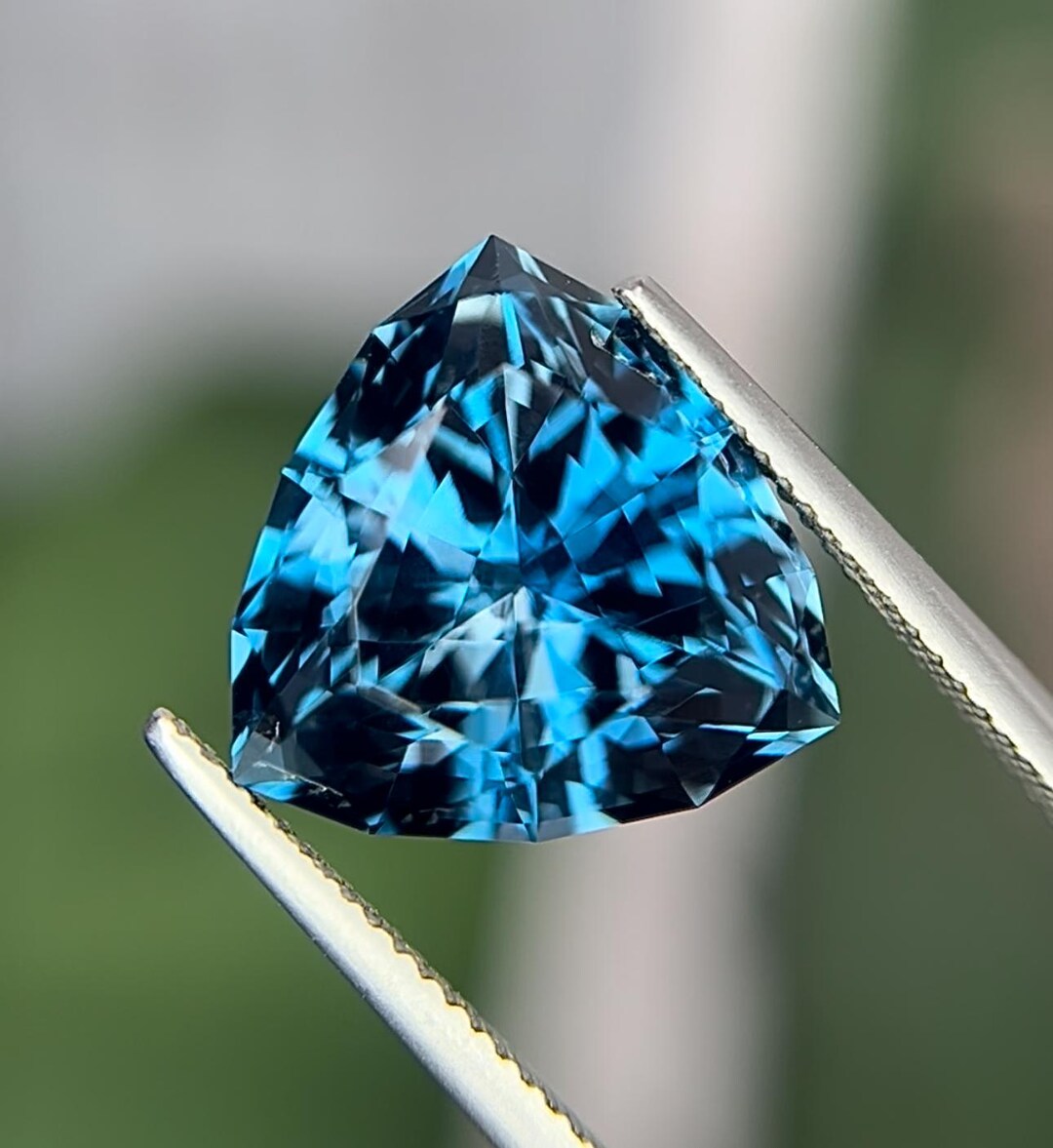 12.80 Ct London Blue Topaz – Precision Cut Trillion Gemstone | Deep ...