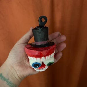 Caine the Amazing Digital Circus Fan Art Weirdcore Teeth Holiday ...