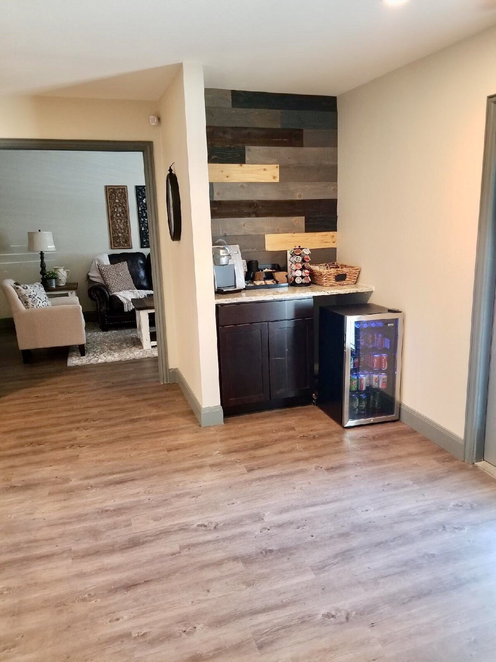 40 SQFT Shiplap 4 or 6 Long Thin Wall/ceiling Wood Premium - Etsy