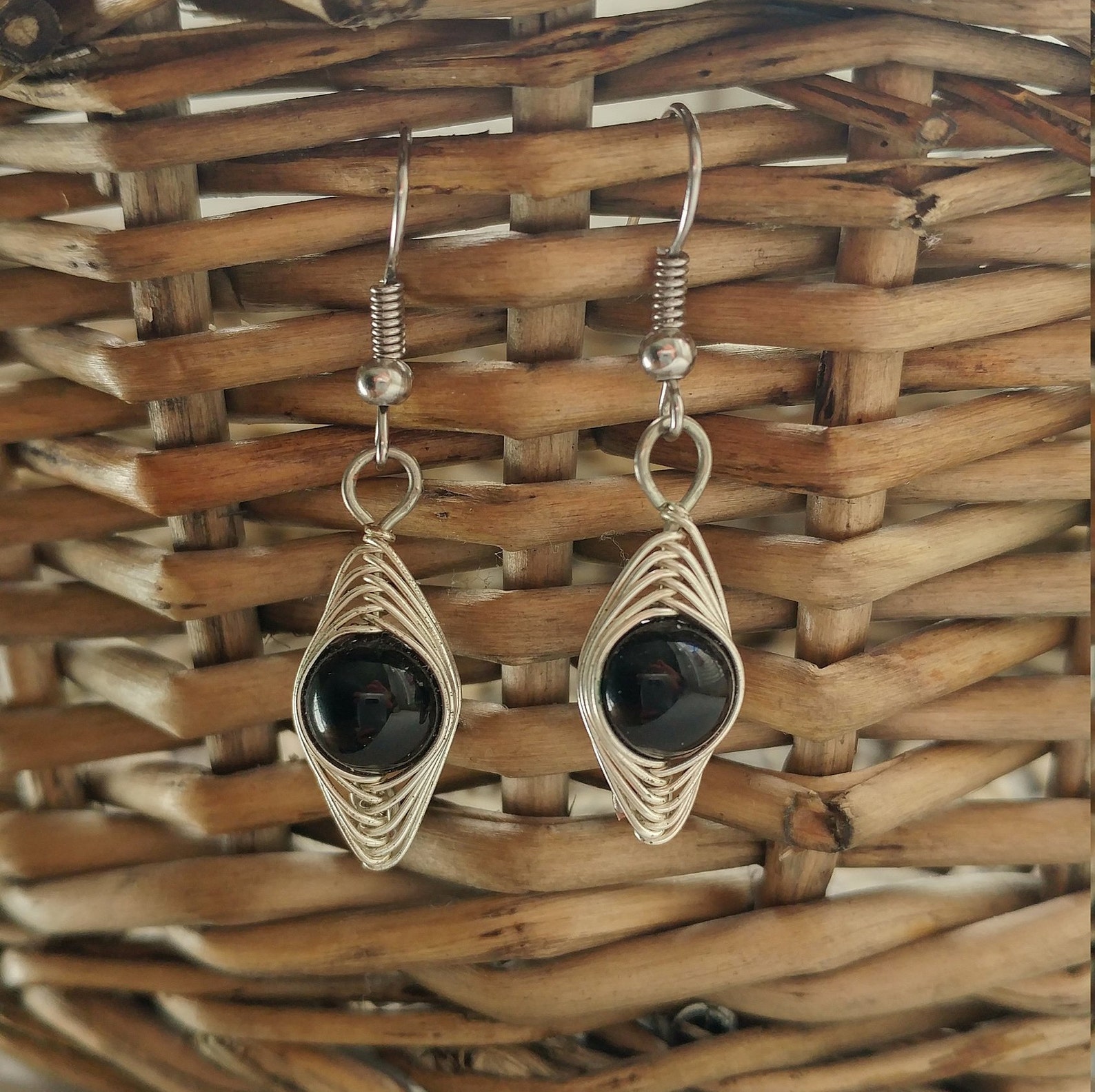 Black Glass Herringbone Wire Wrapped Earrings - Etsy