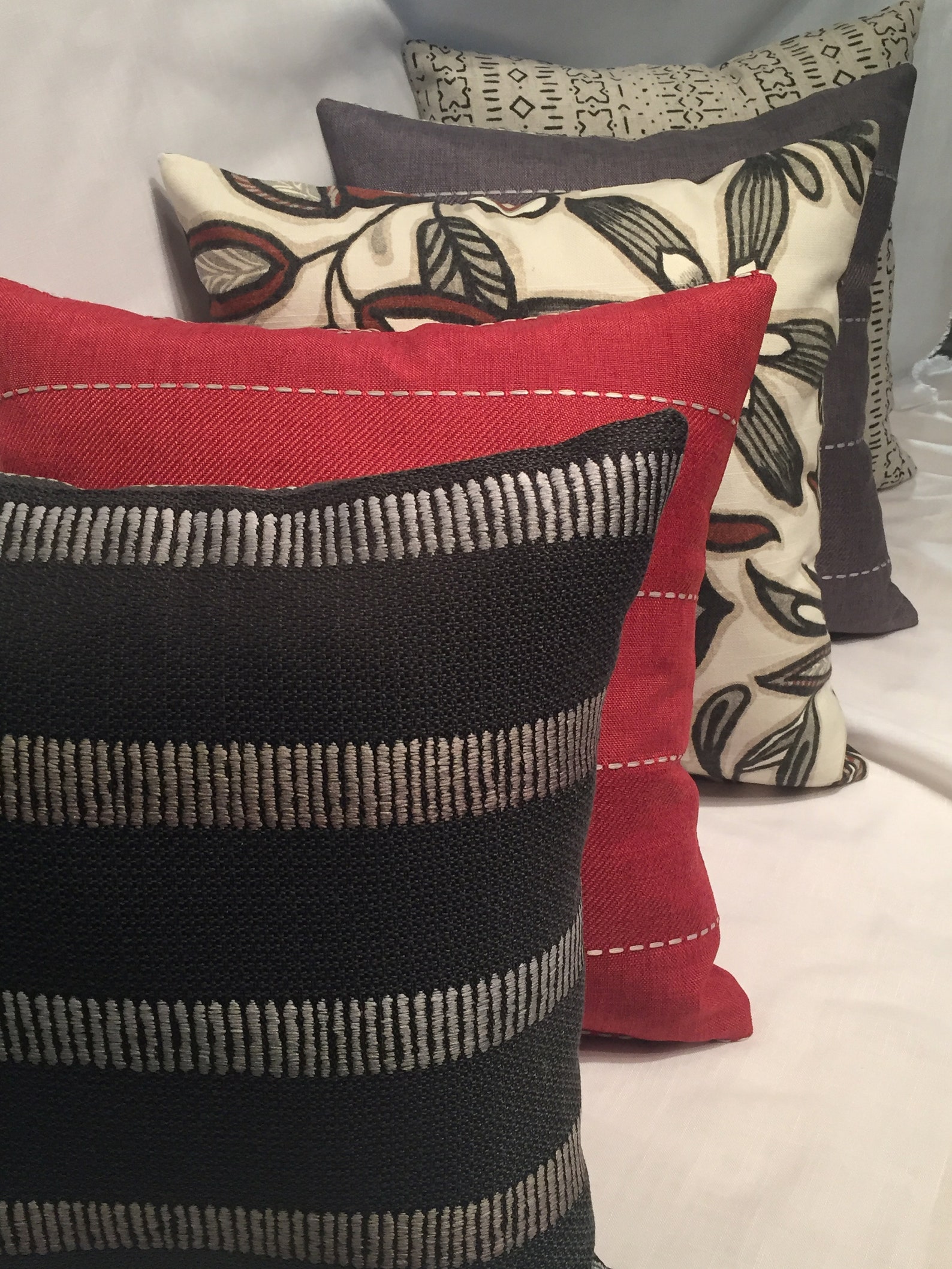 Decorative Grey Textured Pillow Cover. Textured Grey With Ivory ...