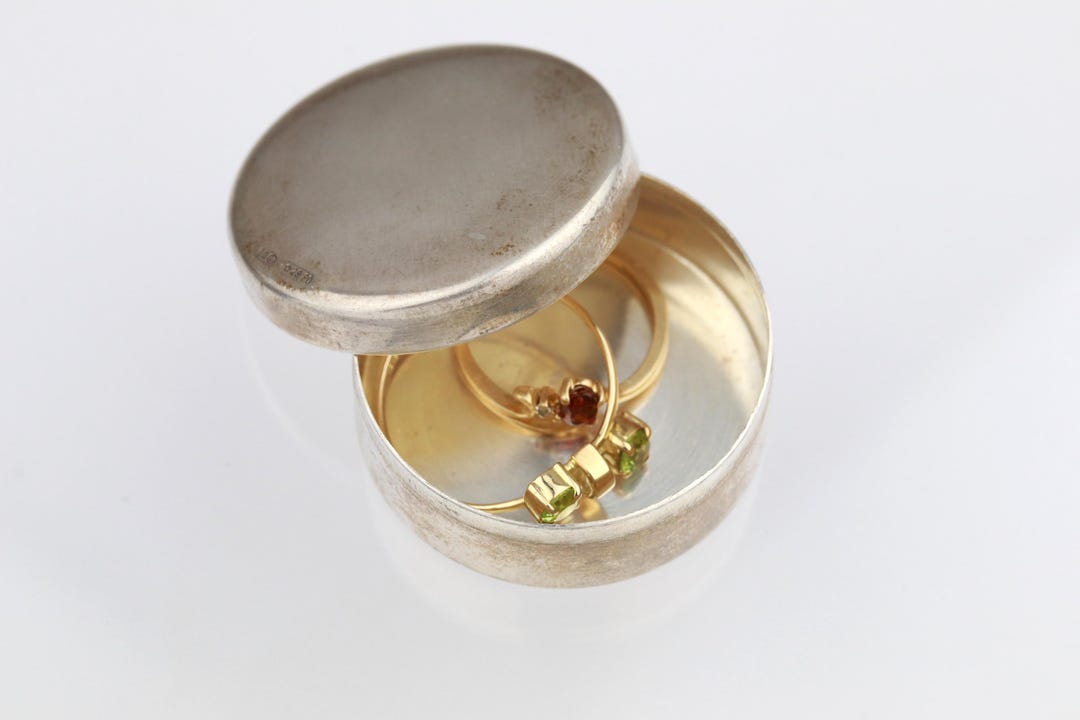 Vintage Silver Pill Box - Etsy