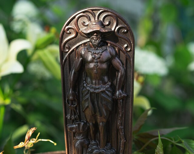 VoodooCarving - Etsy