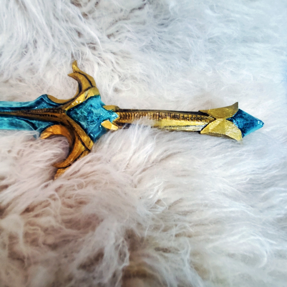 Elder Scrolls / Skyrim Glass Great Sword - Etsy