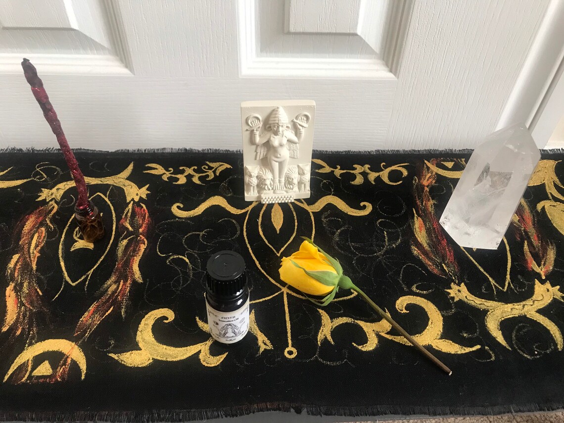Lilith Altar Runnertarot Cloth Ritual Clothlilith Altar - Etsy