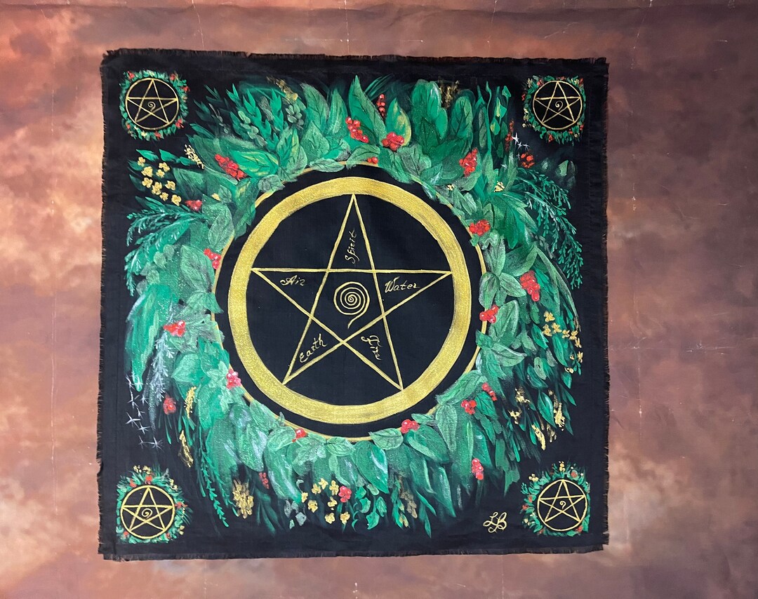 Pentacle Altar Cloth | Yule Rituals | Winter Altar Decor - Etsy