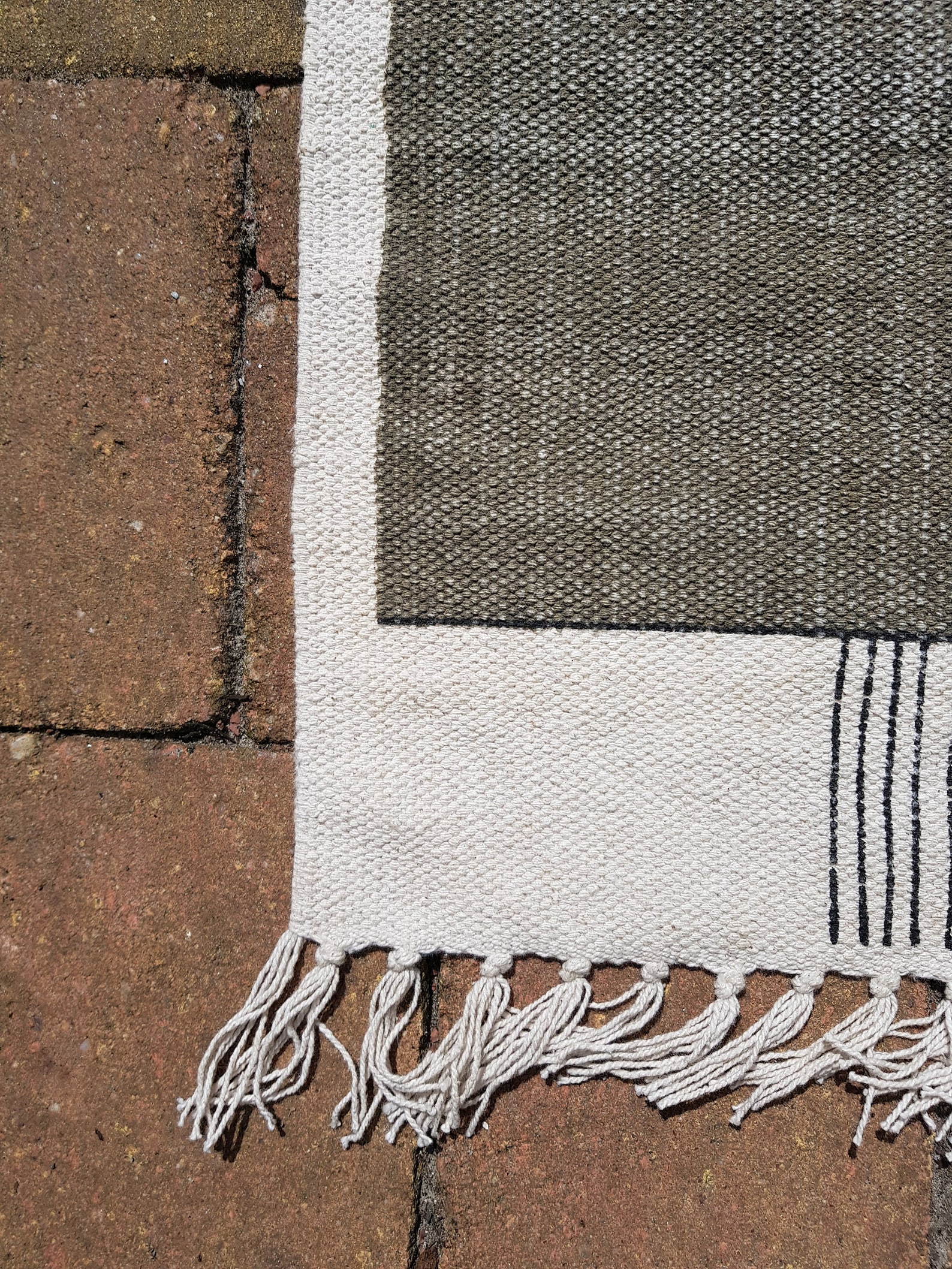 Handwoven Cotton Rug in Seventies Style Print in Gray - Etsy