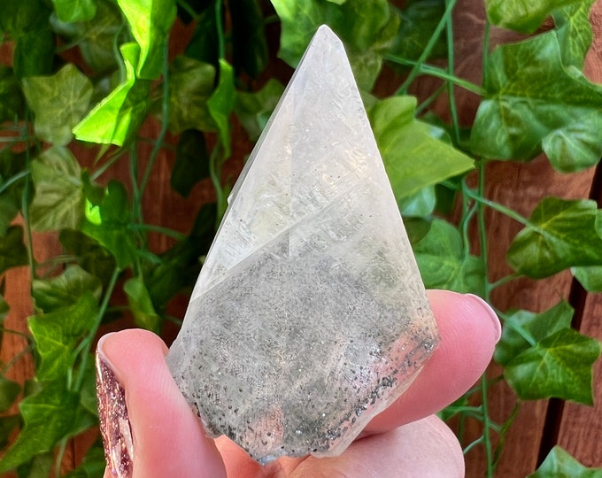 1.18 Oz. Dog Tooth Calcite Crystal From Linwood Mine in Buffalo Iowa ...