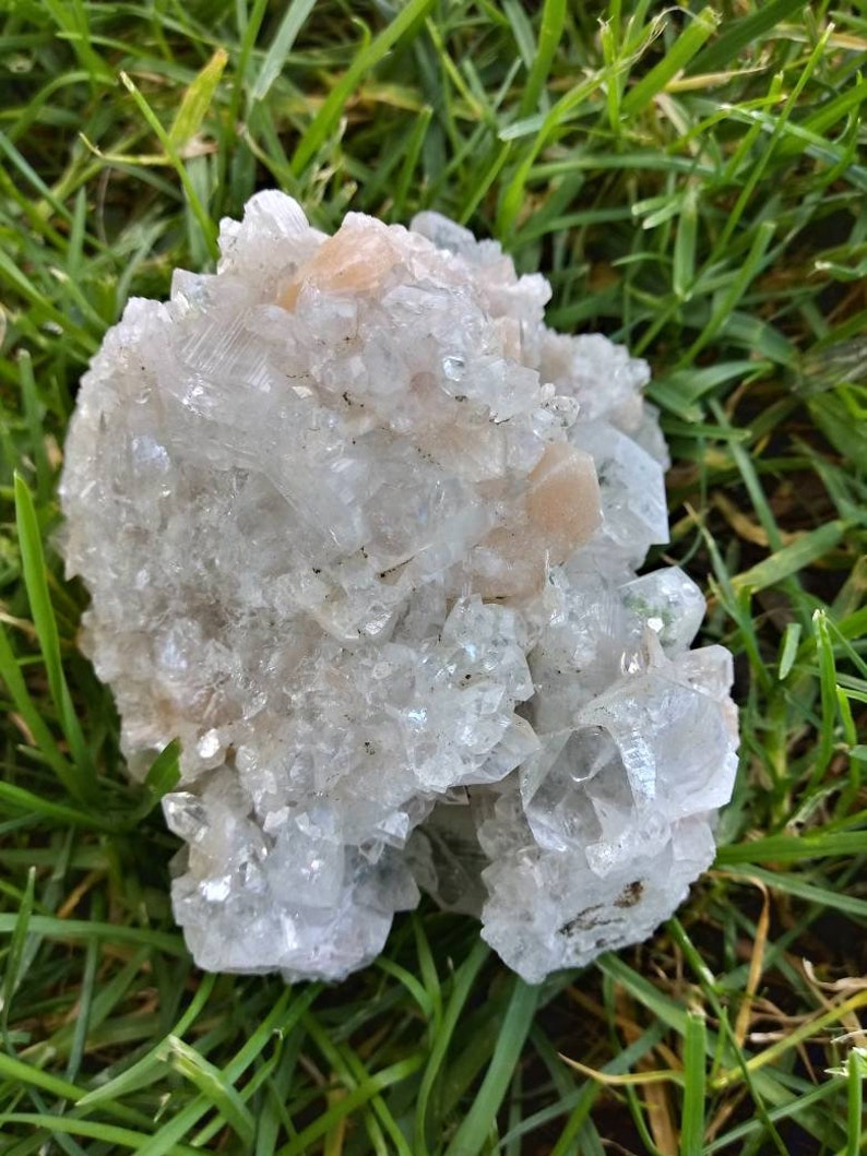10.1 oz Apophyllite Crystal Cluster with Stilbite. Zeolite | Etsy