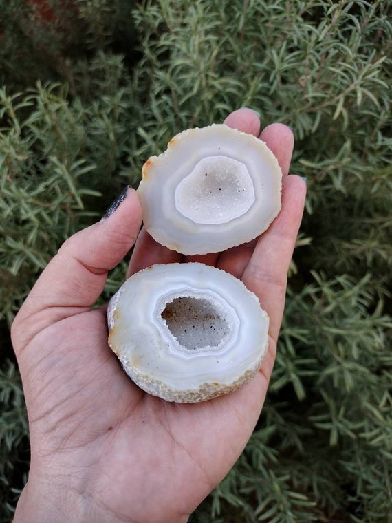 3.96 Oz. Geode Cut in Half. Geode Pair. Polished Geode With | Etsy