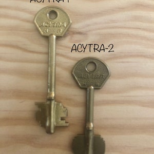 Vintage Double Bit Keys,double Paddle Key, Vintage Argentinian House ...