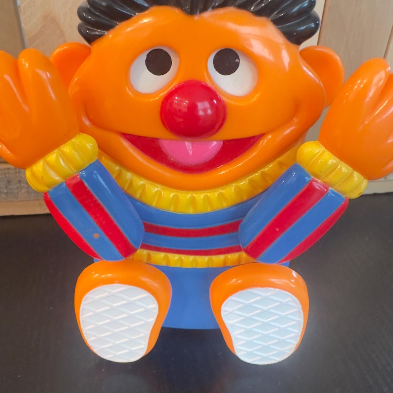 Vintage Ernie Peek-a-boo Wind-up Toy Plays Sesame Street Song – 1990 ...