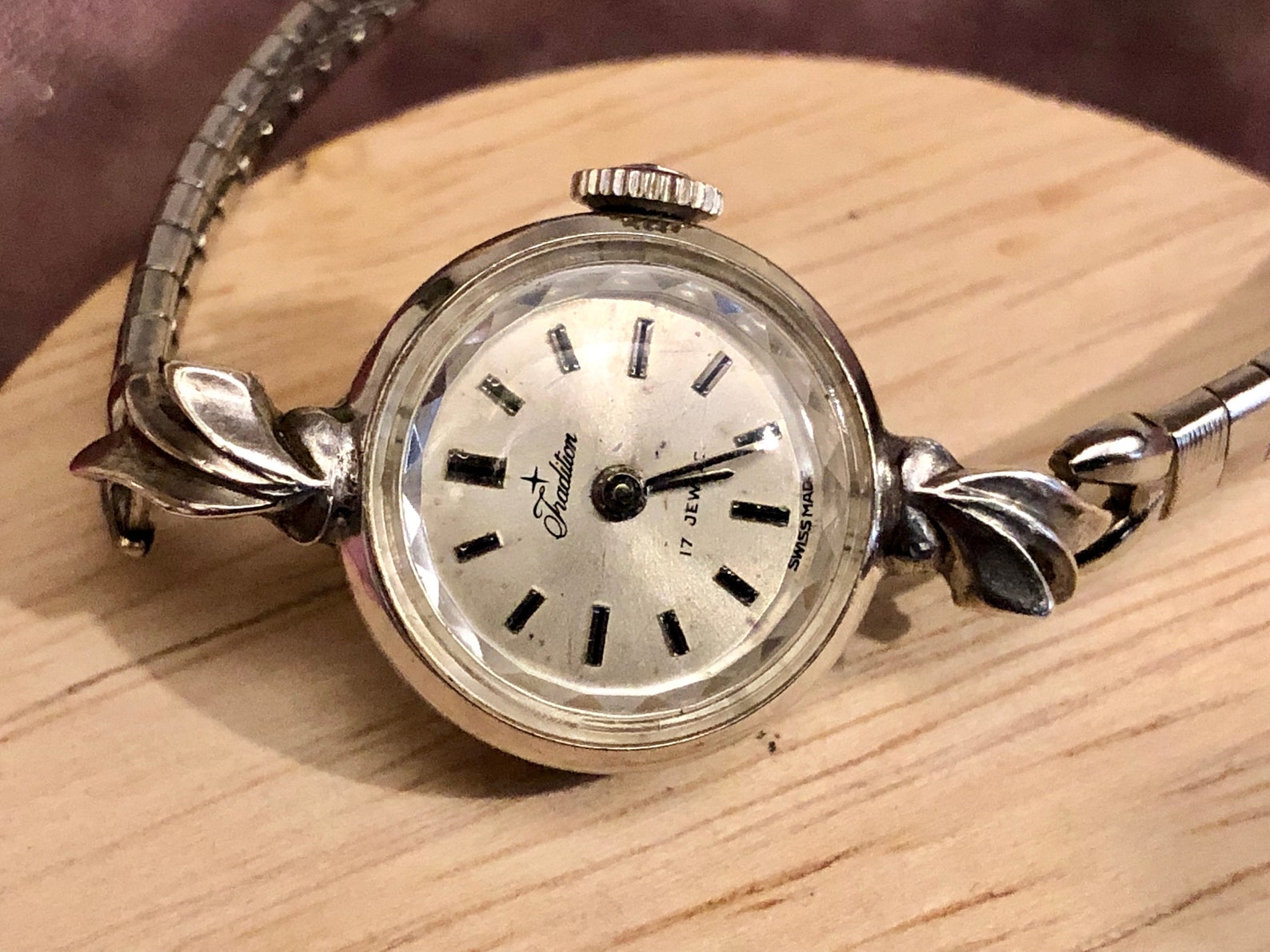 Vintage Sears Roebuck Ladies Watch: Swiss 17 Jewel Mechanical Wind-up ...