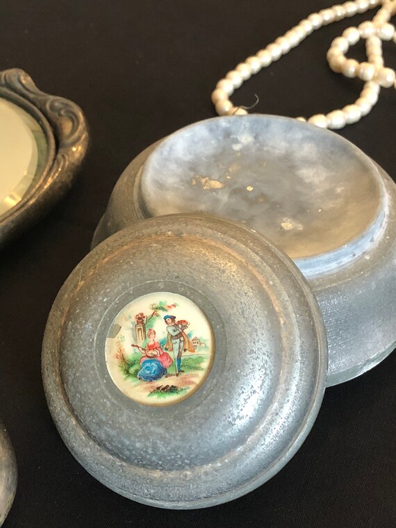 Vintage Powder Box, Wind Up Musical Metal Powder Box … - Gem