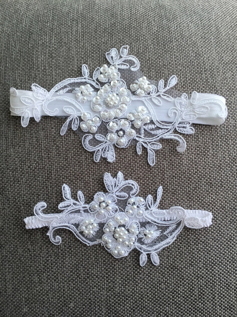 White Bridal lace garter Set wedding garter Bridal Gift | Etsy
