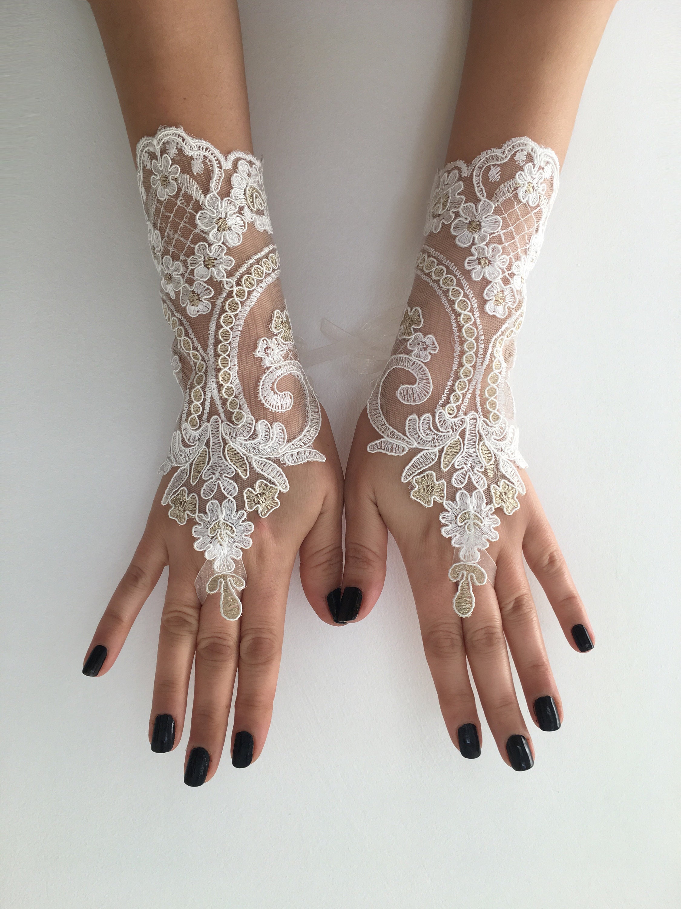 Ivory Gold Wedding Gloves Bridal Gloves Ivory Lace Gloves | Etsy Canada