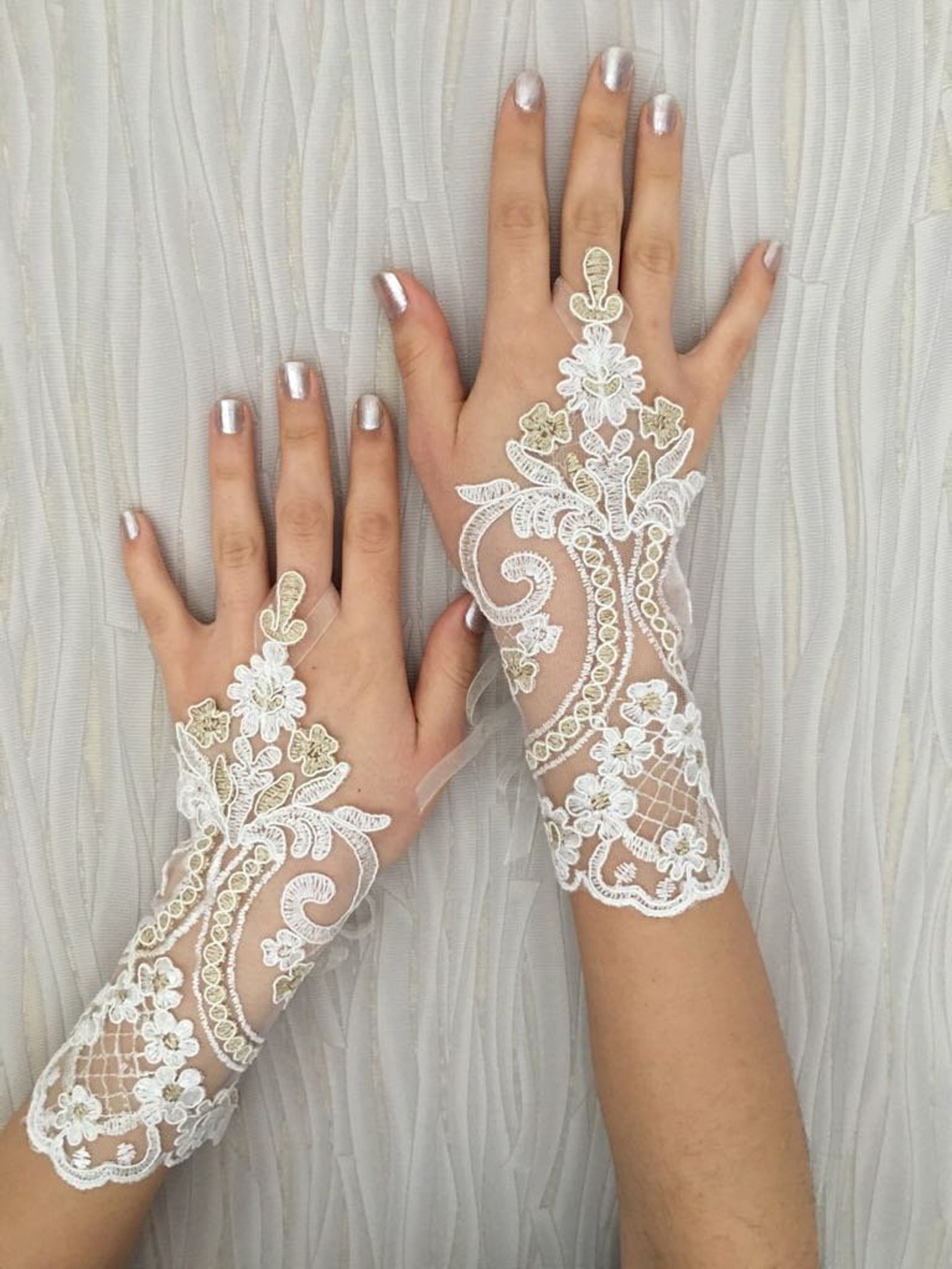 Ivory Gold Wedding Gloves Bridal Gloves Ivory Lace Gloves | Etsy Canada