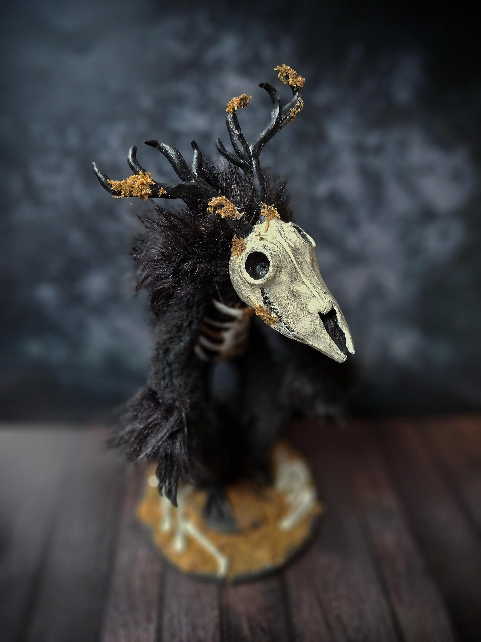 Muñeco Wendigo artesanal - Figura de criatura única - Etsy México