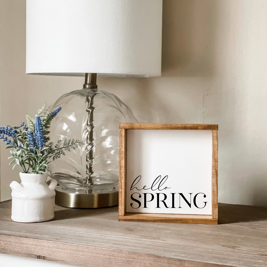 Hello Spring Sign: Rustic Farmhouse Decor - Etsy