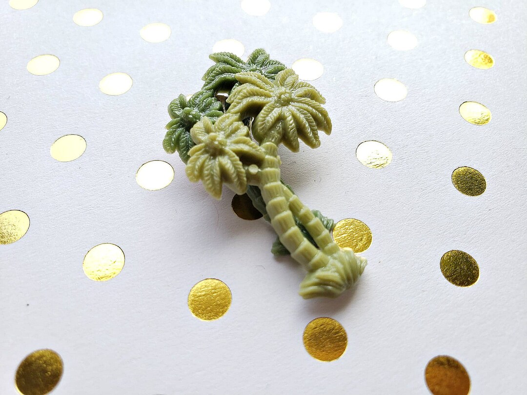 Palm Tree Brooch, Made in West Germany, Small Two Tone Olive Green ...
