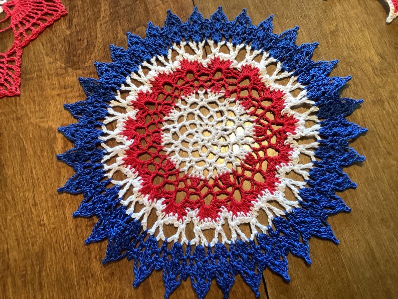 Doily Doilies Red White Blue 9.5 Round Decoration Wall - Etsy