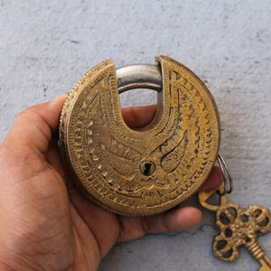 Vintage Padlock - Lion Animal Shape Antique Working Lock - Engraved ...