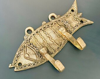 FISH Wall Hook Towel Hook for Beach / Lake House Decor | Etsy