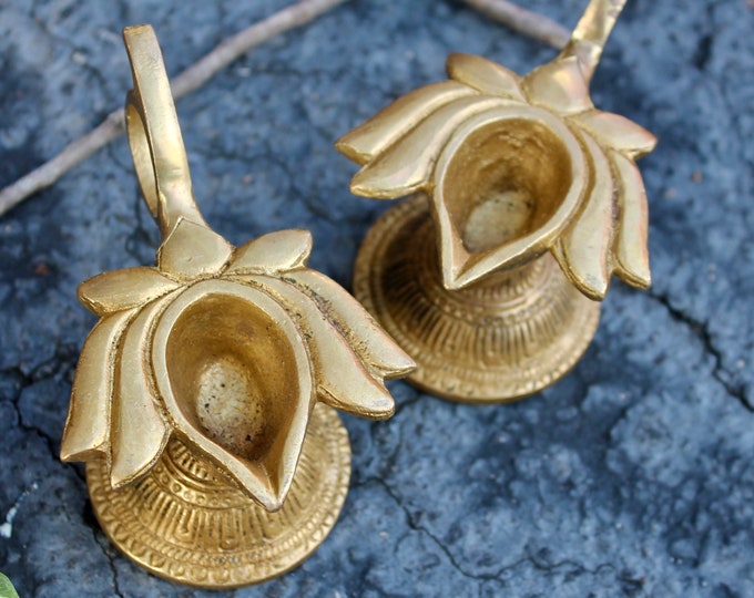 Vintage Brass Oil Lamp, Namaste Hand Shape, Indian Brass Decor, Home ...