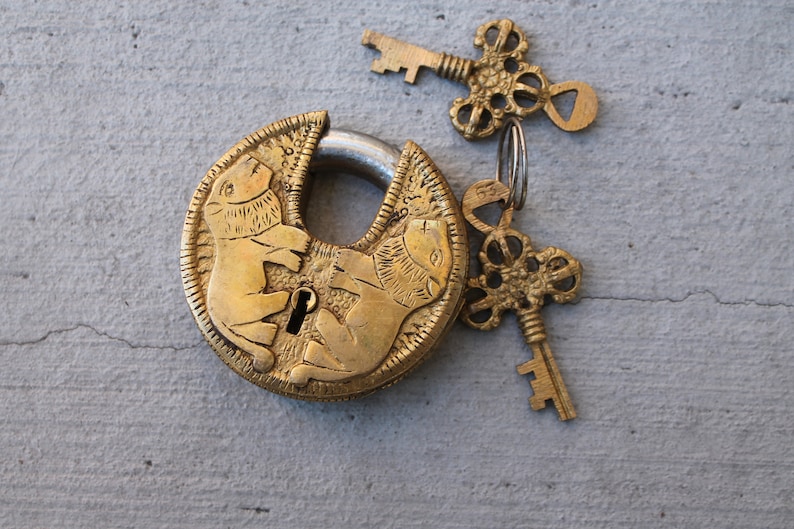 Vintage Padlock - Lion Animal Shape Antique Working Lock - Engraved ...