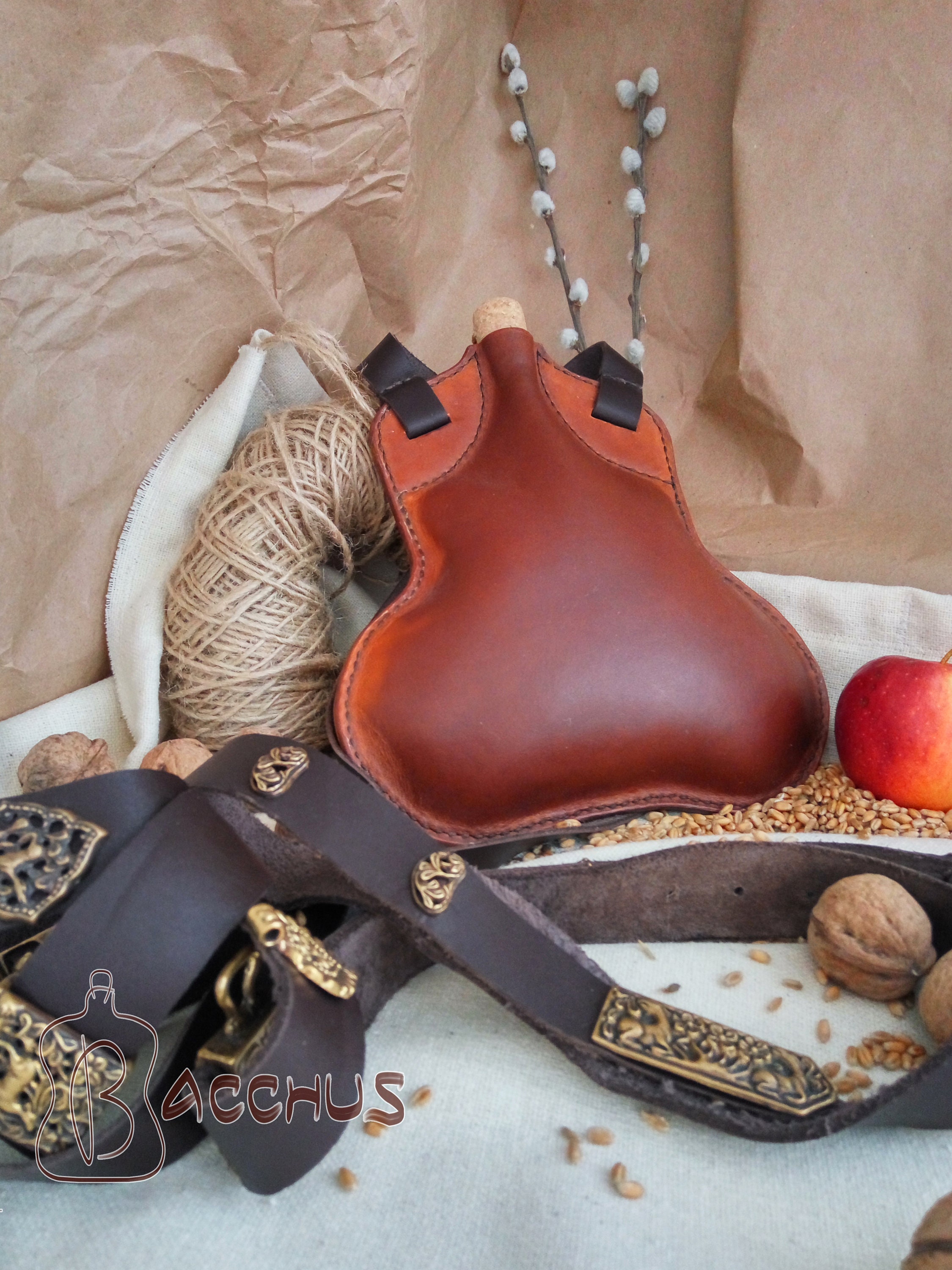 700ml Hephaestus Leather Drinking Bottle Costrel | Etsy