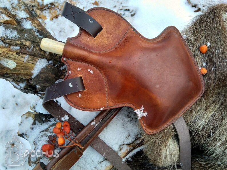 600ml arrow Leather Drinking Bottle Costrel - Etsy