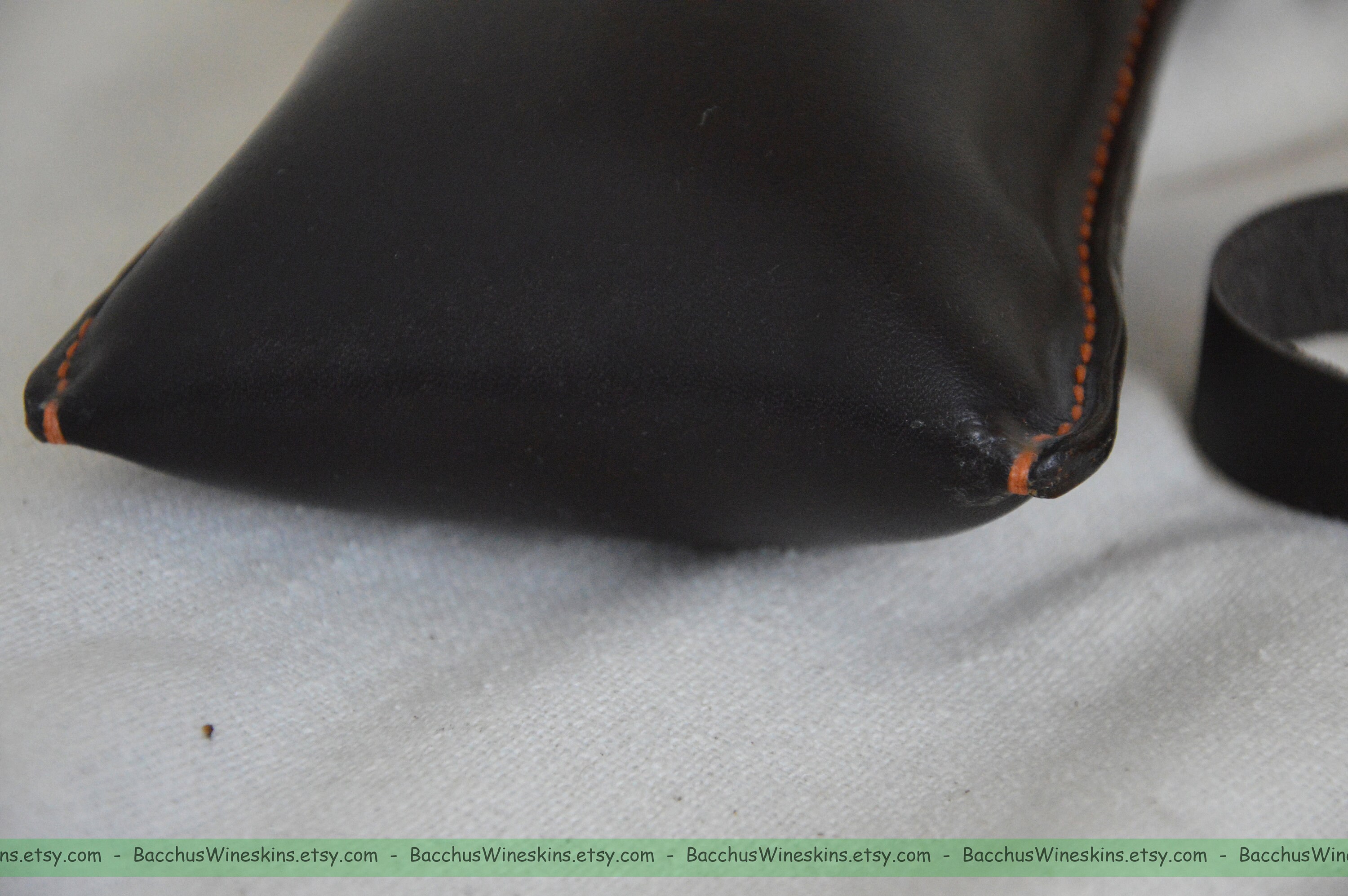 600ml Leather Bottle Costrel Hand Crafted Eco Waterproof - Etsy