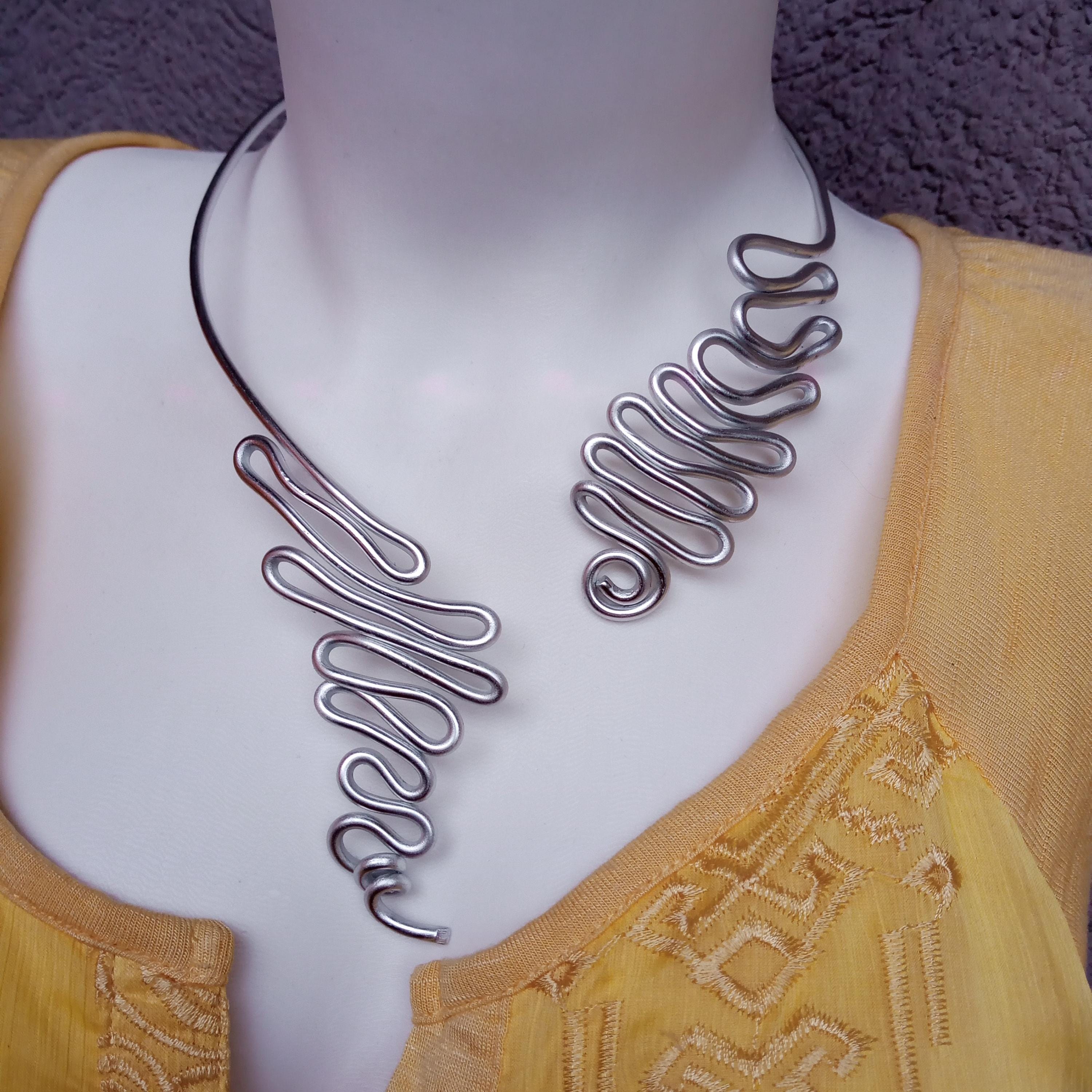 Linea Punk. Statement Metal Necklace. Light and Comfortable. Modern ...