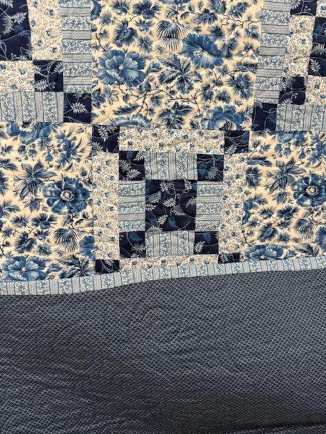 Sacre Blue Floral Quilt – Ready Made 55" X 73" - Etsy