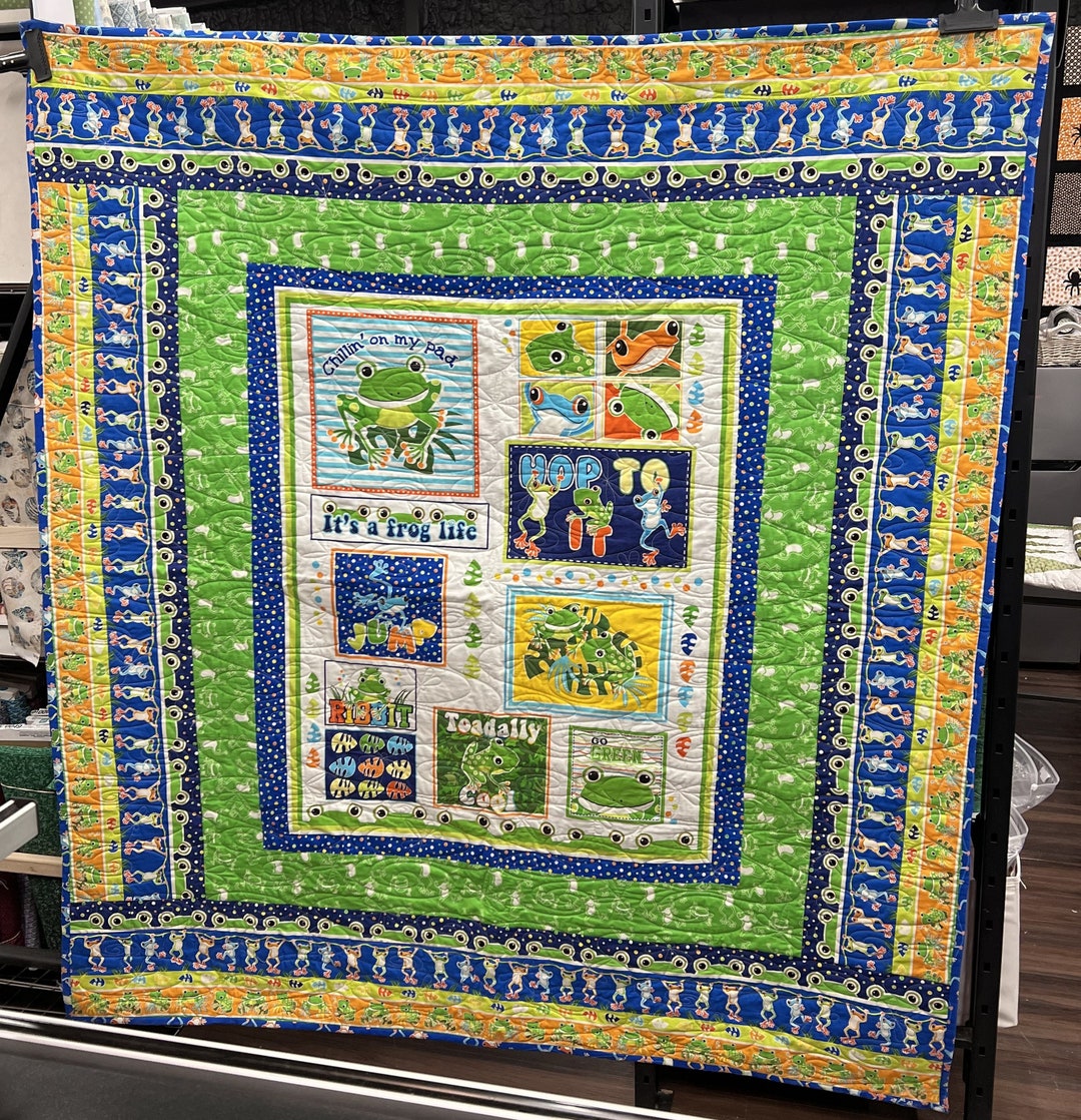 Ready Made Toadally Cool Hop on It Frog Quilt- Glow in the Dark - Etsy