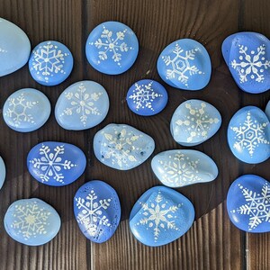 Snowflake Painted Rocks - Etsy