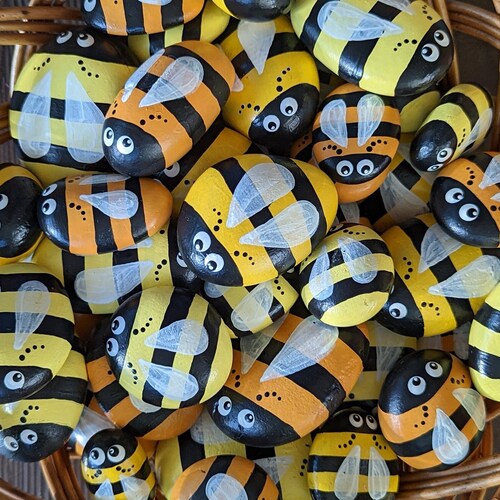 Bumblebee Painted Rocks | Etsy